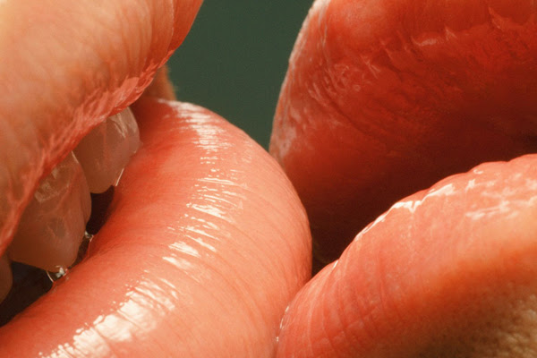 Kissing Lips Up Close Johnnycloak